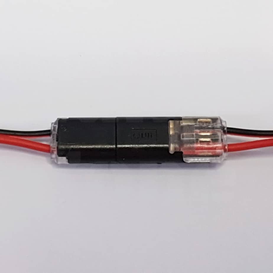 Snap/Click Wire Plug in Connector/Joiner 12V/24V DC – Maker Zone